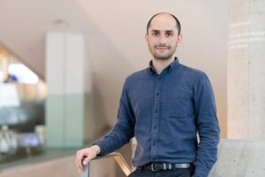 L’ÉTS accueille le professeur Ali Motamedi